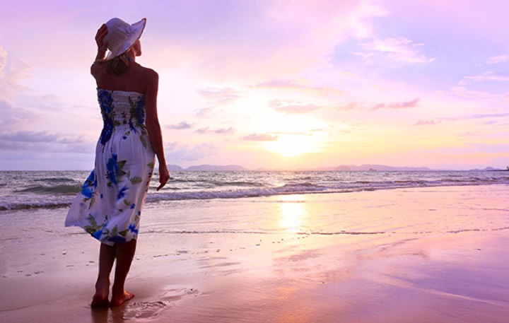 6 Unexpected Perks Of Traveling Alone | The Babe Report